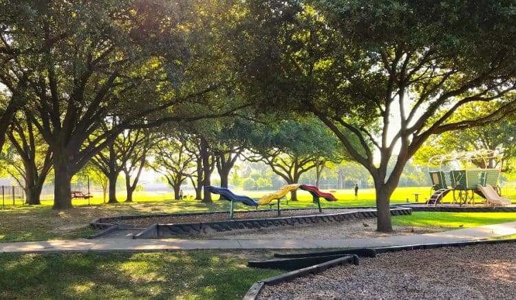 Clark Henry Park, Splashpad and Pool! – JillBJarvis.com